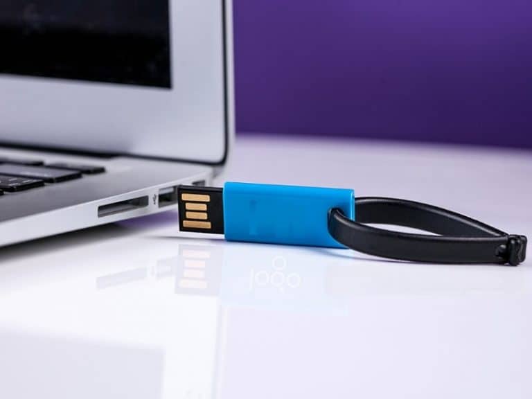 Best USB Flash Drive for MacBook Pro in 2023 (Reviewed)