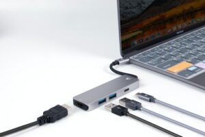 How to Connect an Ethernet Cable to a MacBook Air 2025